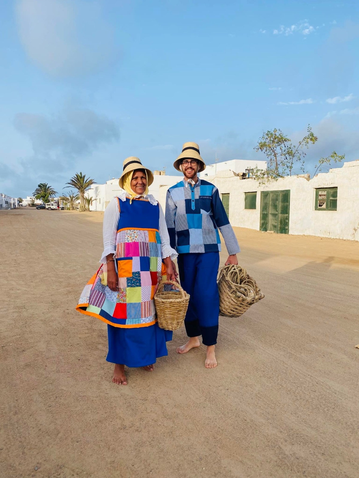 LAS CHUCHIS…. Ropa Típica de La Graciosa hecha a mano – PINOLERE